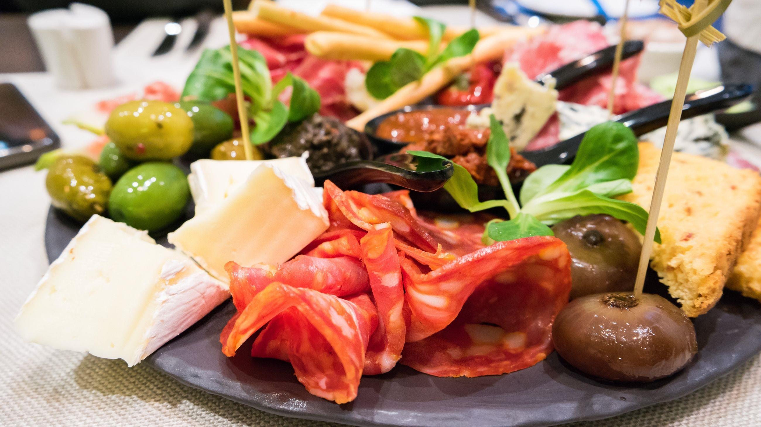 Status, The Veg Edge | Elevating Vegetarian Cuisine at The Veg Edge ...