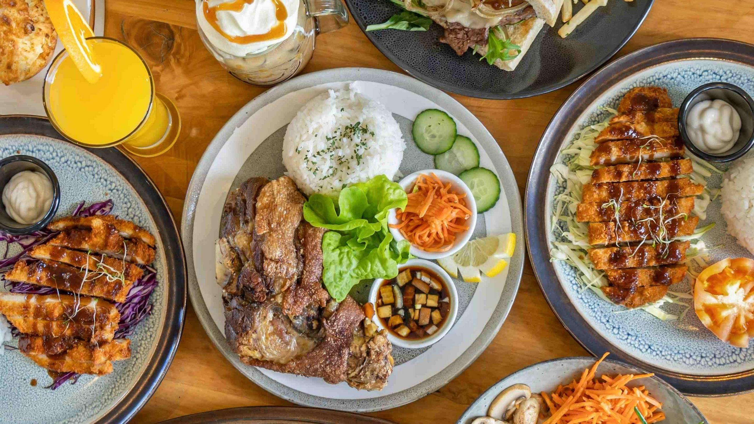 Momma Fe Cantina Cafe | Order Cafe Delights Online - Order Meal