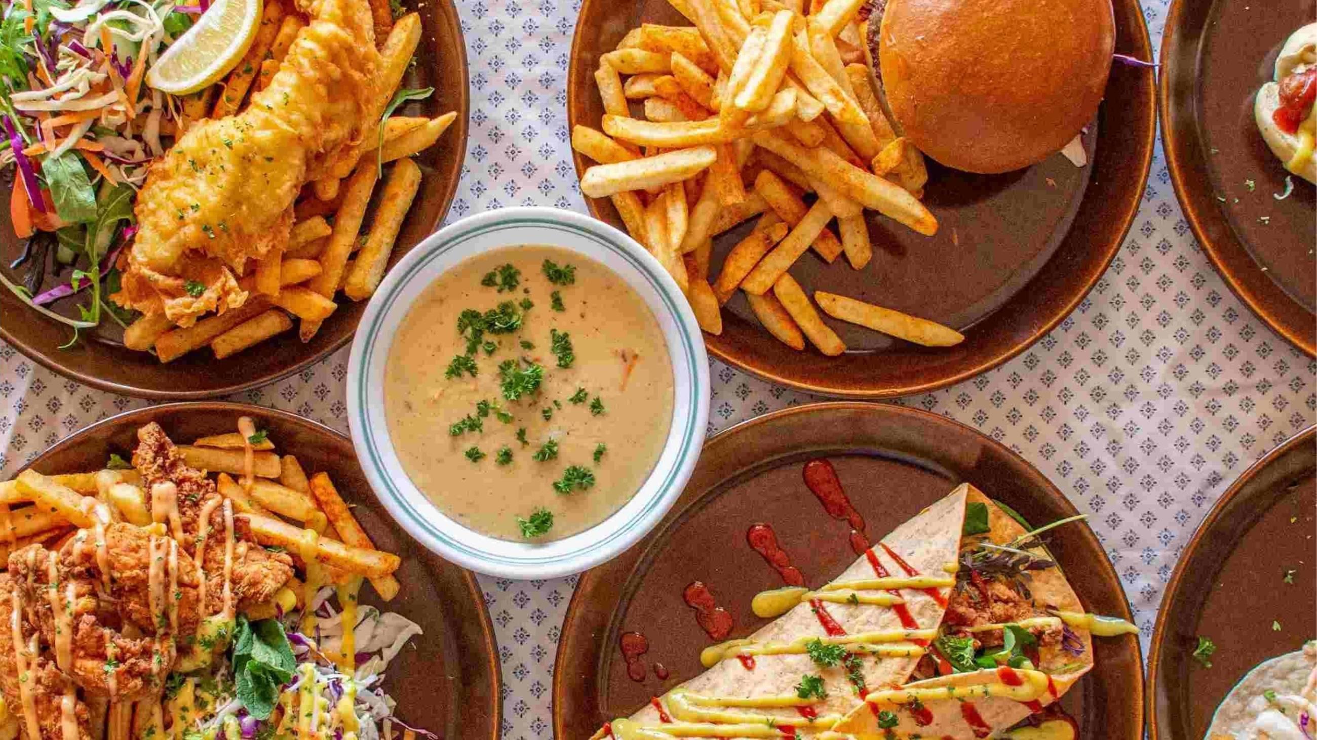 Foodies Bar Rotorua | Order Burgers, Desserts Online for Takeaways ...